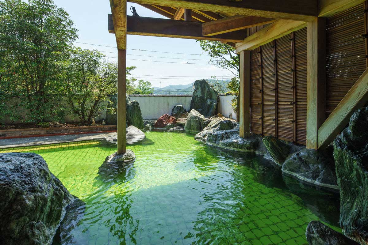 温泉│新潟・月岡温泉 自家源泉の宿 白玉の湯 泉慶 公式hp